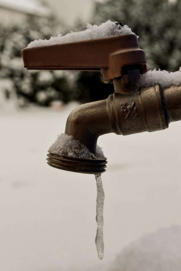 Keep Your Plumbing Running Smoothly This Winter | Lone Star
